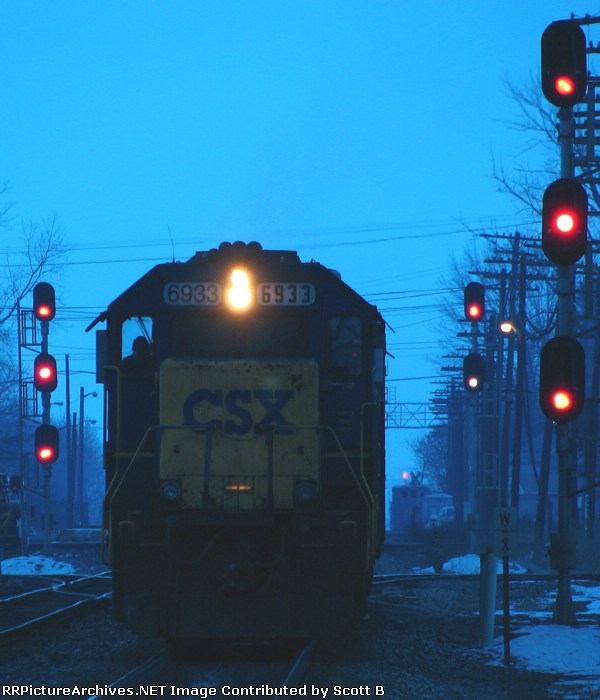 CSX 6933 H794